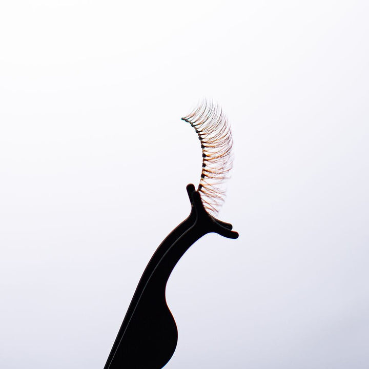 Easy to apply, natural looking magnetic lashes | Lash Armour