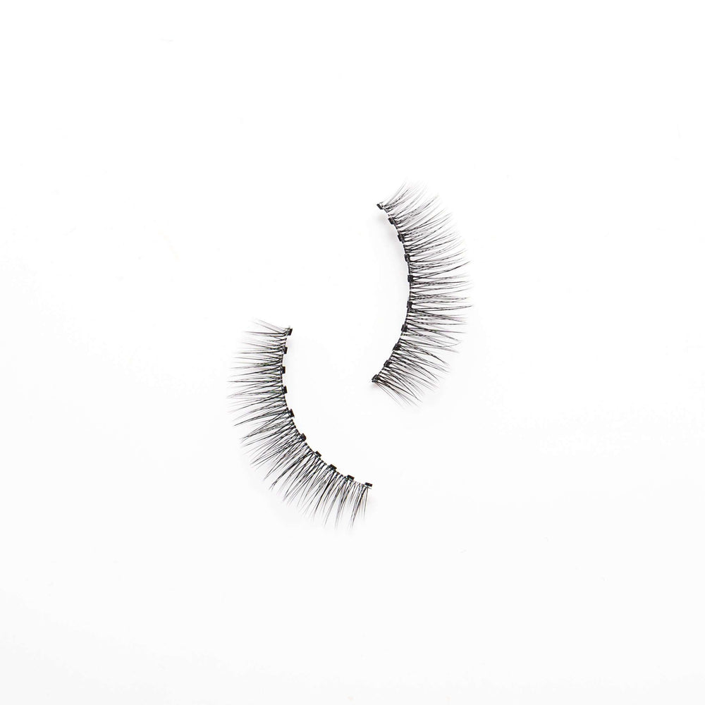 Easy to apply, natural looking magnetic lashes | Lash Armour