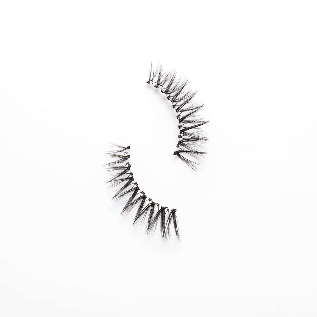 Easy to apply, natural looking magnetic lashes | Lash Armour